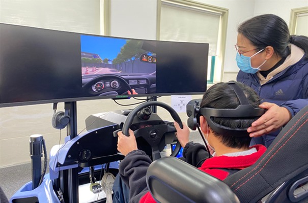 VR虚拟驾驶：沉浸式练车体验，轻松上手驾驶技能 - 武汉百变互动