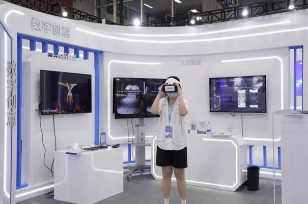 博物馆VR互动让游客以另外一种方式看文物 - 武汉百变互动